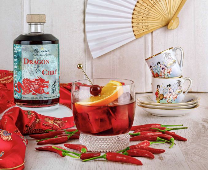 La distillerie Massenez dévoile sa nouvelle liqueur « Dragon & Chili ...